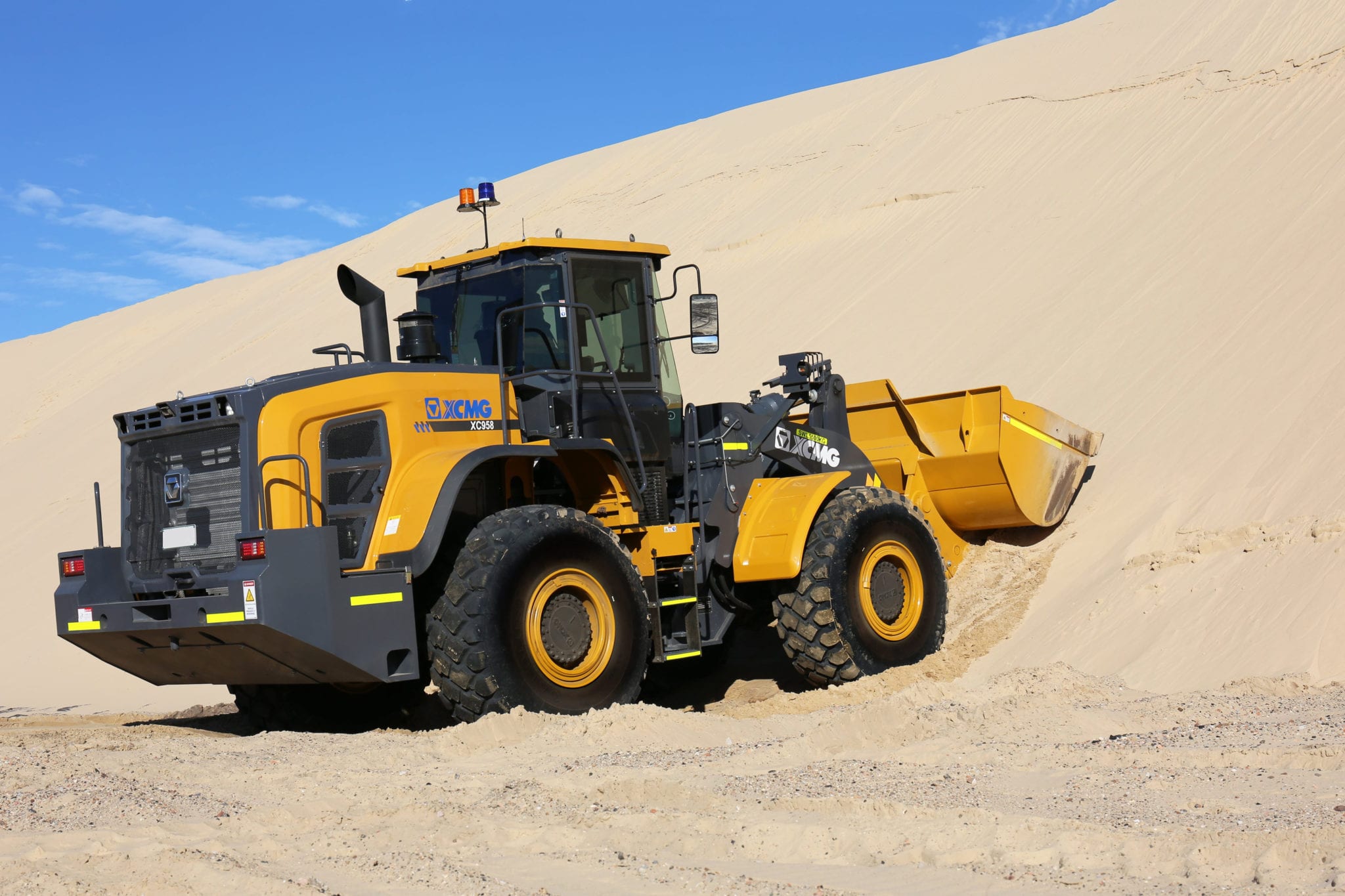 XCMG XC958 Wheel Loader | Front End Loader for Sale and Hire